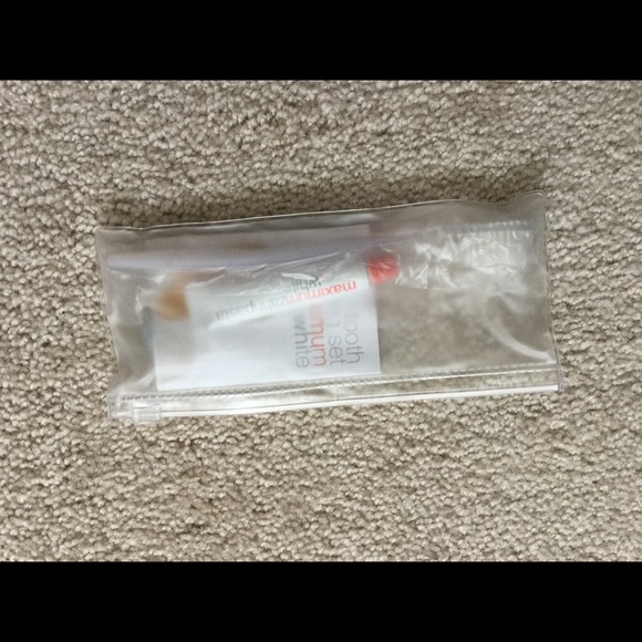 Samsonite | Bags | Samsonite Lufthansa Business Class Amenity Kit ...